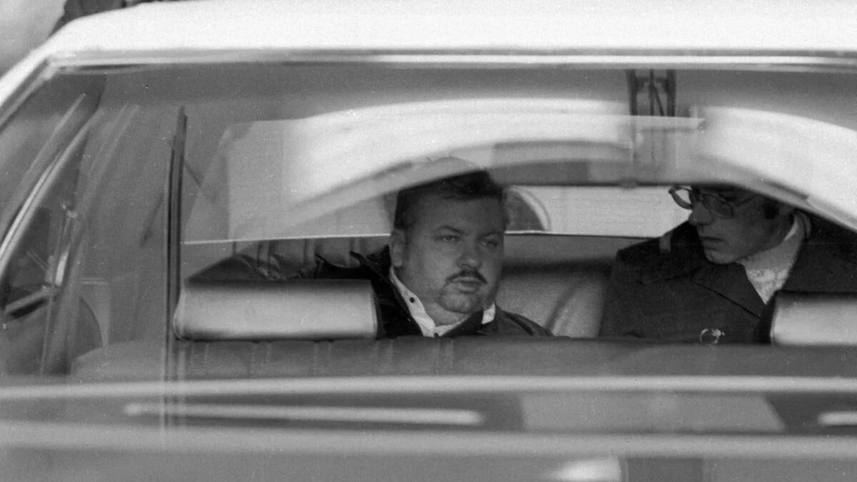 John Wayne Gacy : qui est Carole Hoff, la deuxième femme du tueur en ...