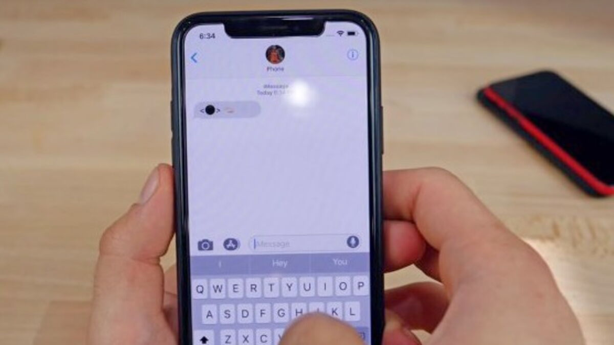 New iPhone Text Bomb "Black Spot Of Death" Causes Overloading, Death Of ...