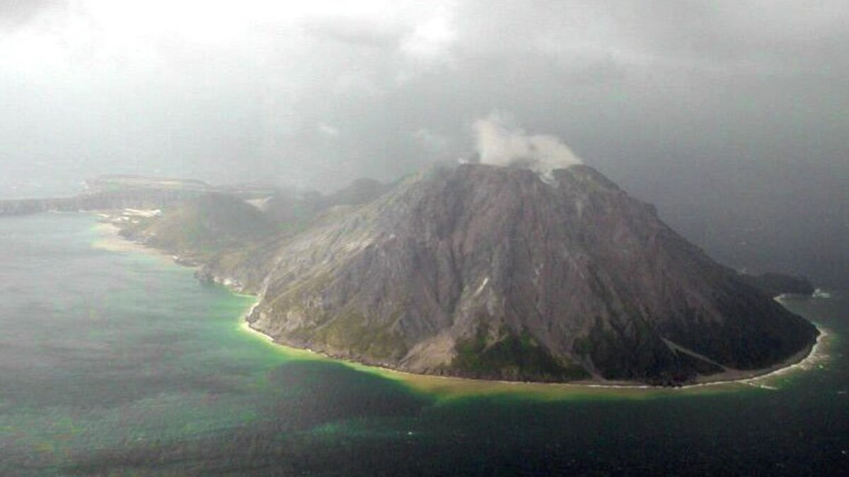 Scientists Worried Over Magma Pockets Found Underneath Japan's Super ...