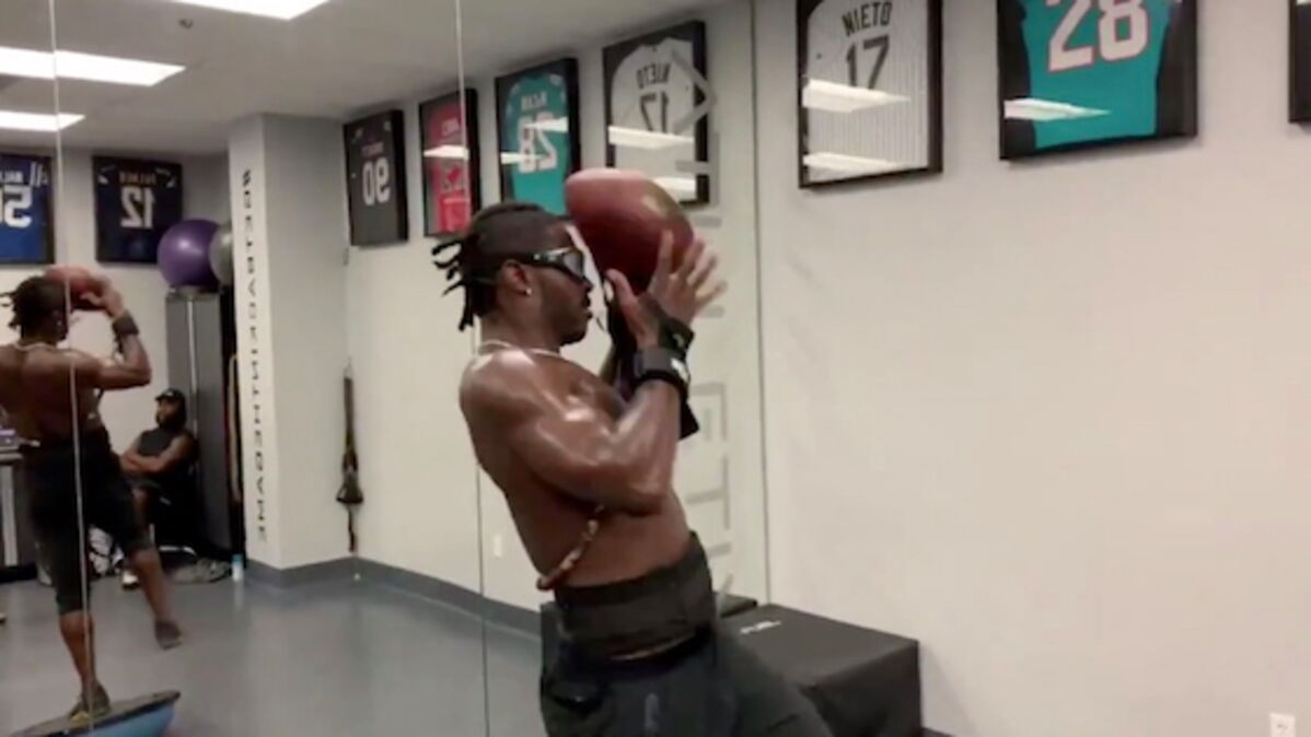 This NFL Player Has The Most Incredible Workout In Preparation For The ...