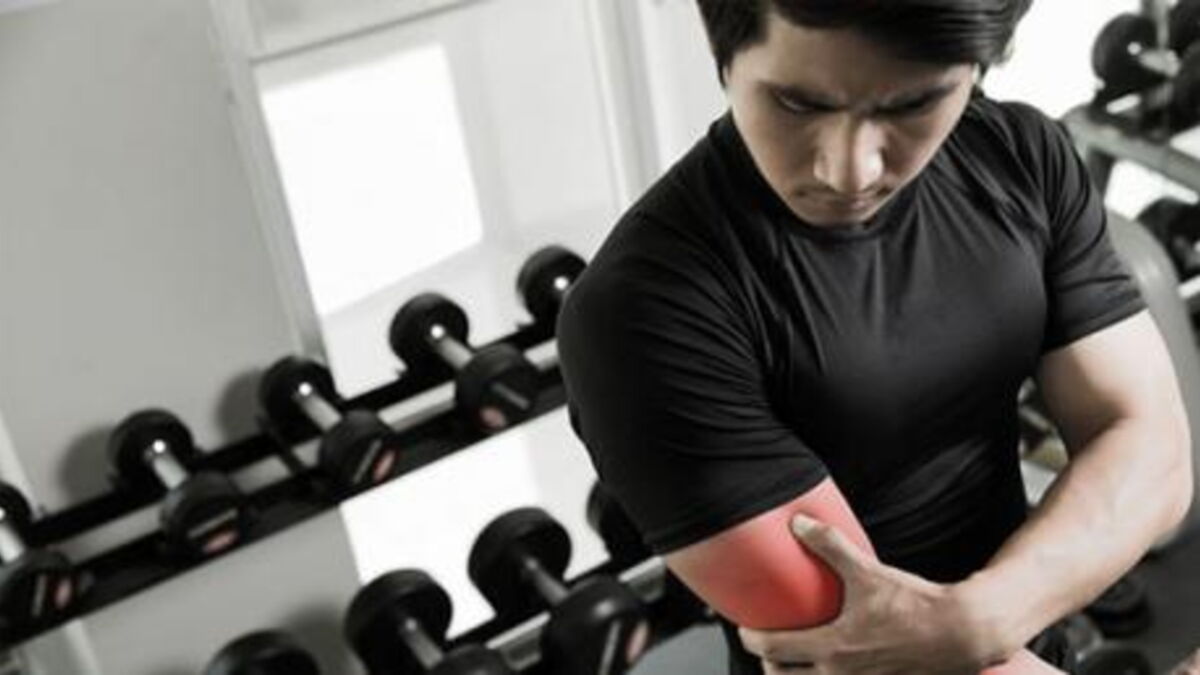 These Are The 5 Most Common Weight-Training Injuries And How To Avoid Them