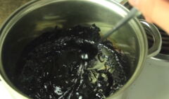 This is what happens to your stomach when you drink Coke
