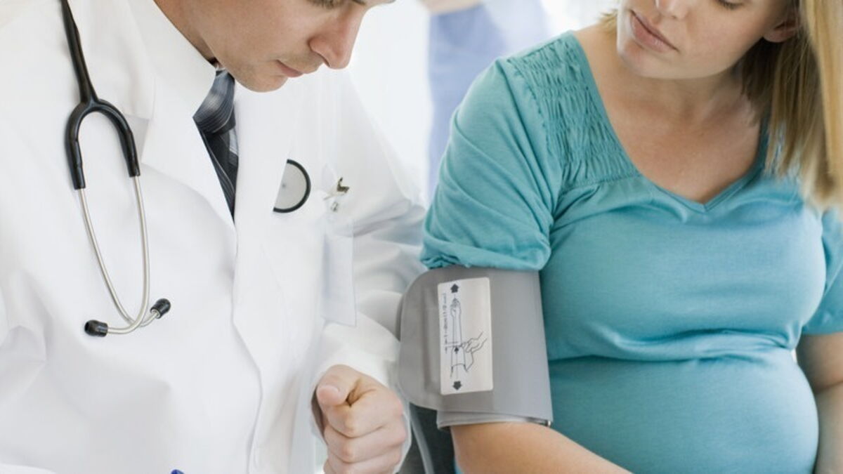 Amniocentesis: definition, risks, when to do it and how does it work?