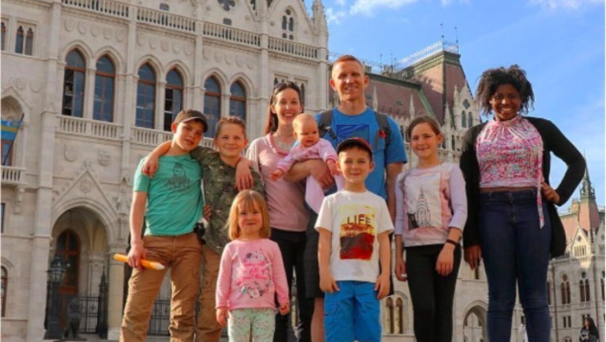 This Family Of Nine Have Found The Perfect Way To Travel The World On A ...