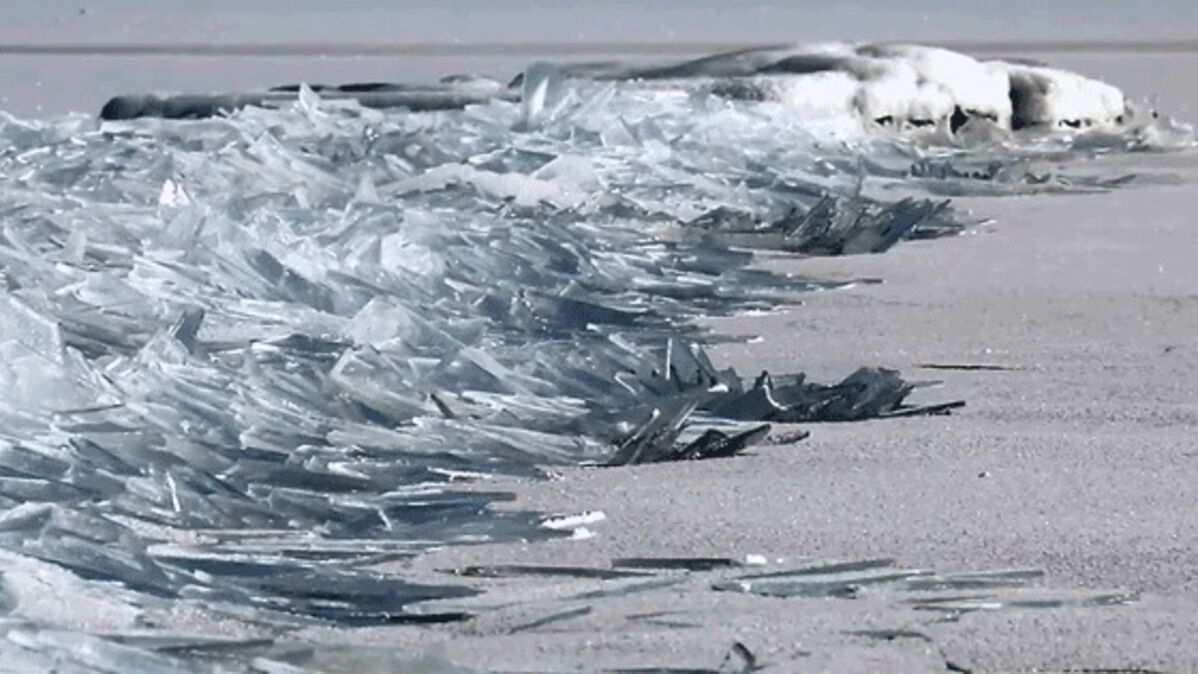 This Video Of Ice Breaking Up On A Lake Is Going Viral For A Surprising ...