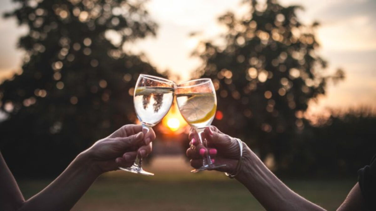 This Is the New Trendy Alcoholic Beverage Everyone Will Soon Be Drinking