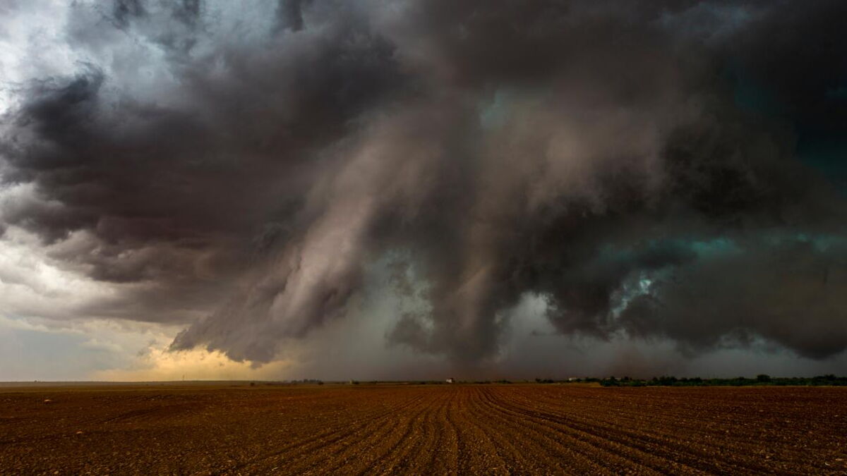 Top 5 Most Terrifying Natural Phenomena Caught On Film