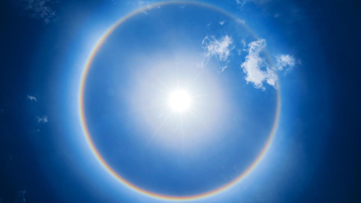 Drone films 360° rainbow in Ireland skies, and it's gorgeous