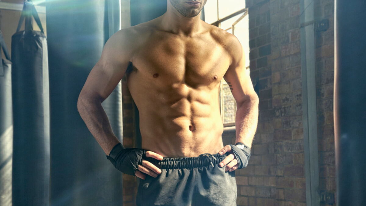 These Supersets Can Help Reduce Stubborn Fat Around Your Chest