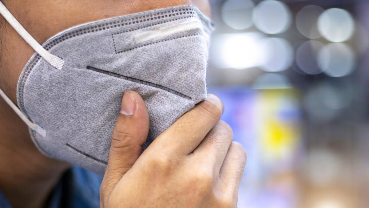 Cloth or disposable: Which type of masks should we be wearing?