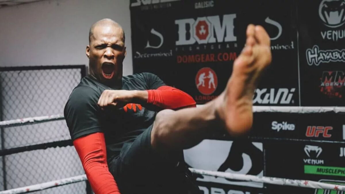 Michael Venom Page Is Back After Delivering An Incredible Flying-Knee ...