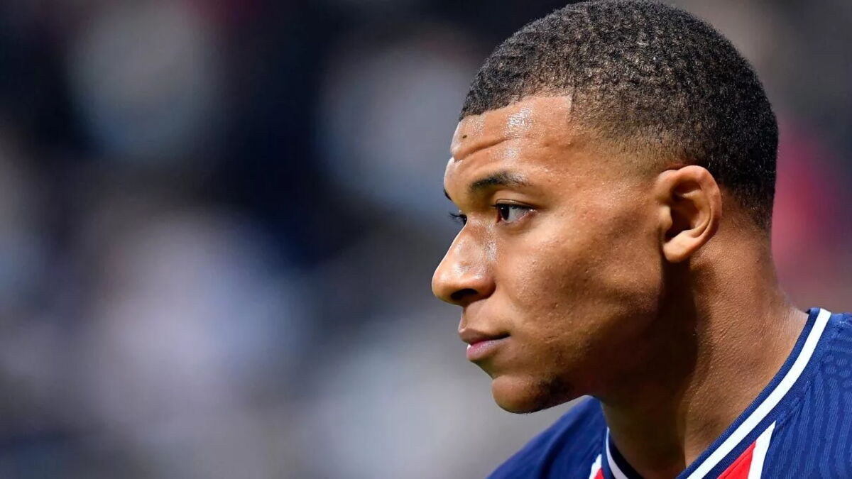 Fans respond with #FreeMbappe to PSG president comments