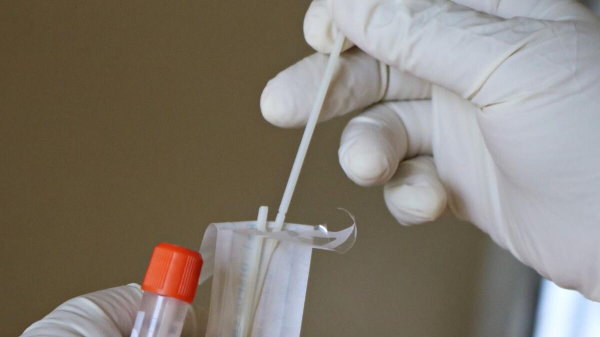 COVID-19: Can you get reinfected with a different variant?