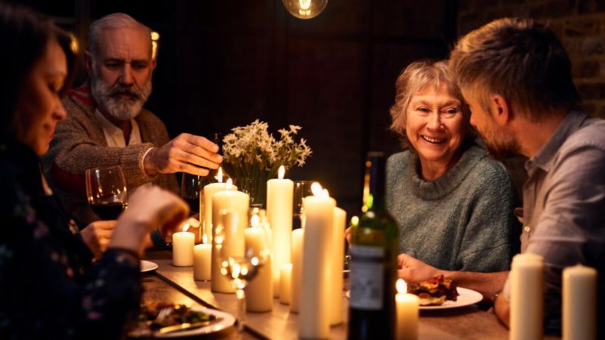 First Time Meeting The In-Laws? Here’s How To Make It A Success