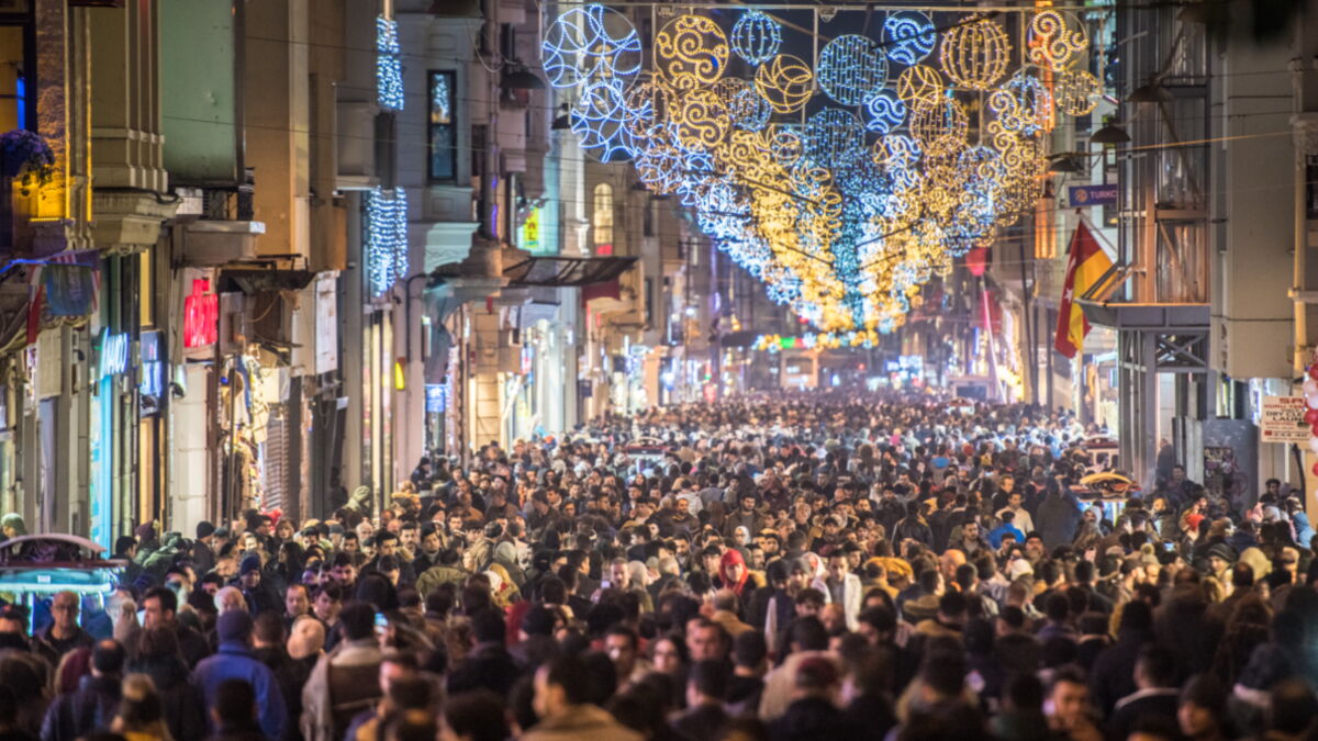 Could We Repopulate the Earth With Just Two People?