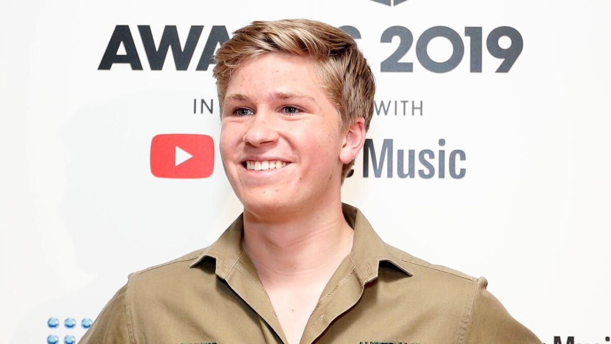 Robert Irwin is Following in His Fathers Footsteps After Filming the ...