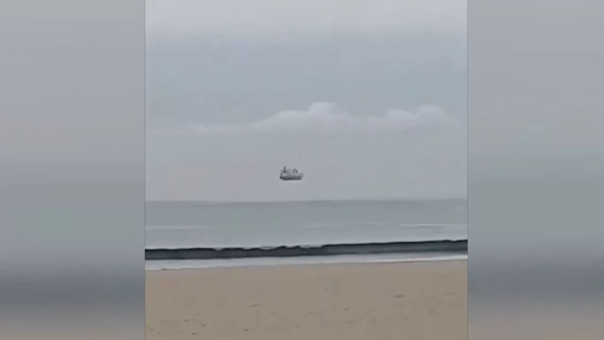 This Incredible Optical Illusion Shows a Cruise Ship Floating in the Air