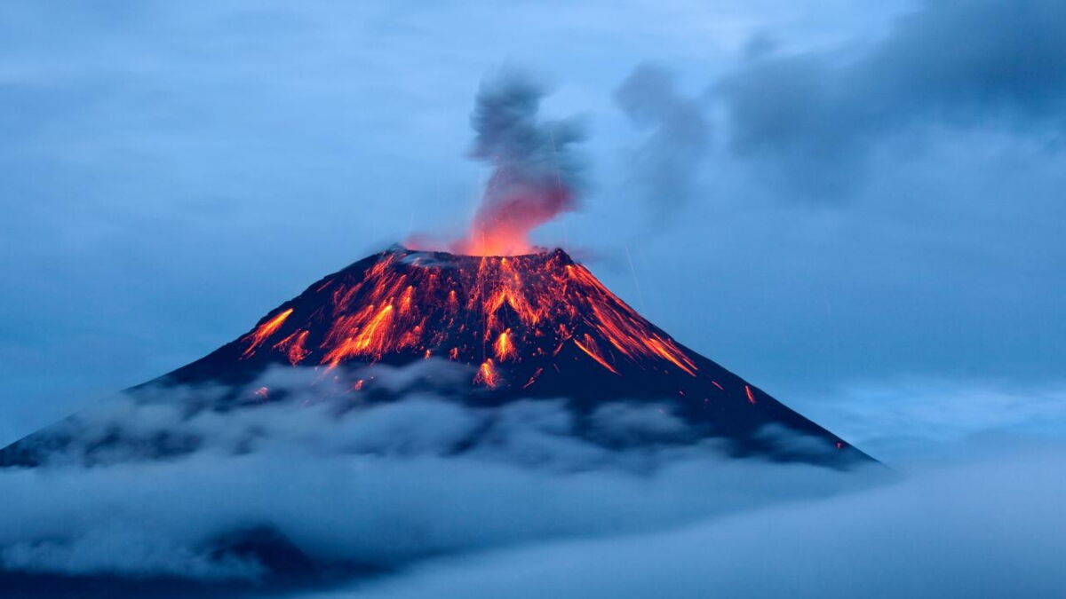 Supervolcano: Scientists fear eruption with global consequences