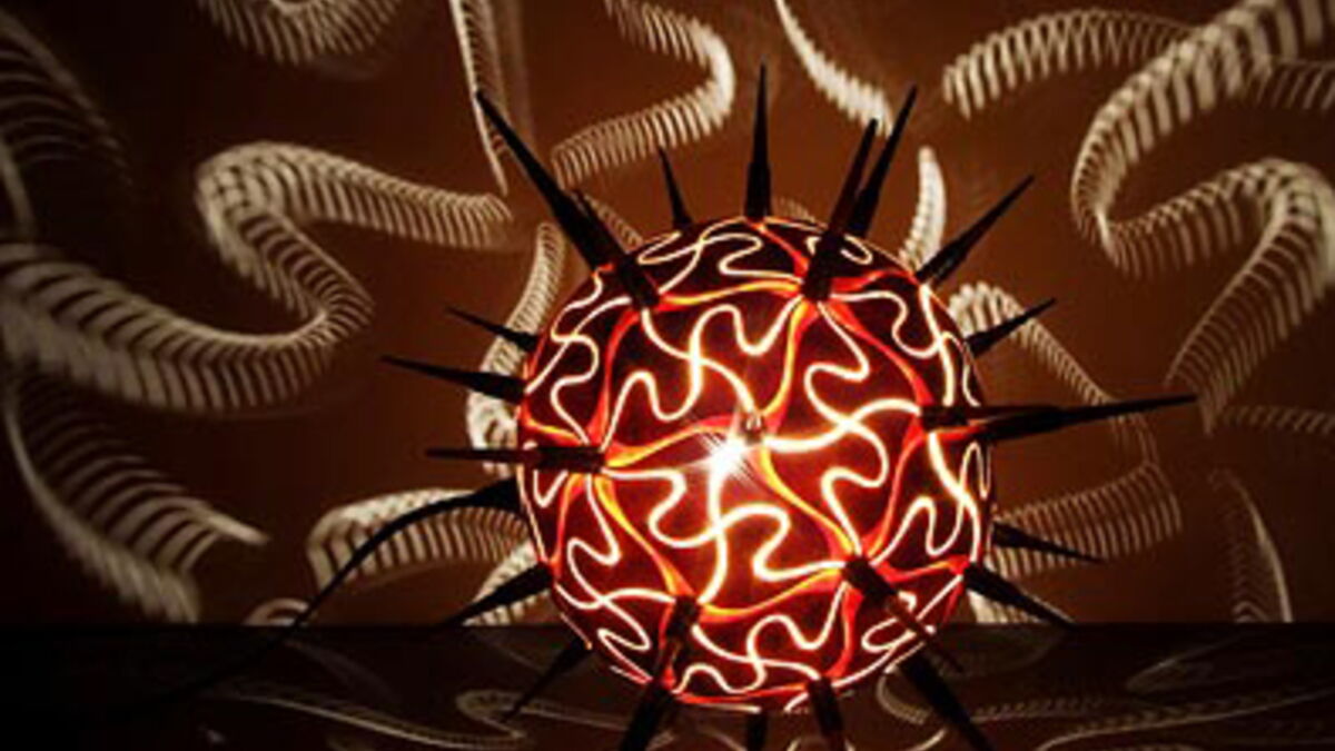 Ces fabuleuses lampes sont sculptées dans des calebasses africaines