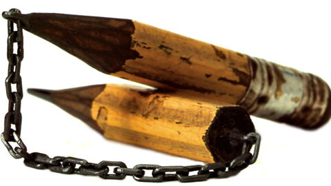 Des sculptures réalisées sur des mines de crayons à papier