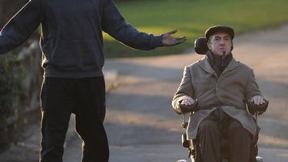 Découvrez une scène inédite d'Intouchables coupée au montage