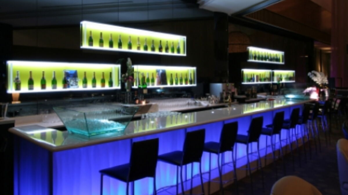 Insultes autorisées pour les clients stressés d'un bar