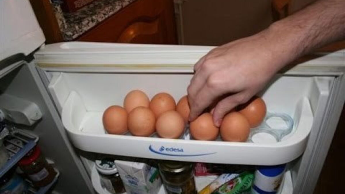 Voilà pourquoi il ne faut pas mettre vos œufs dans la porte du frigo