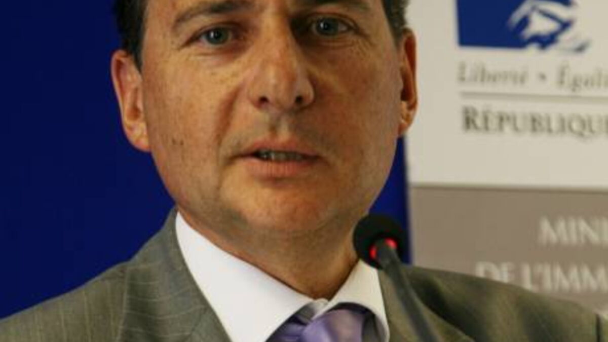 Eric Besson : le mythe du "bon Français"