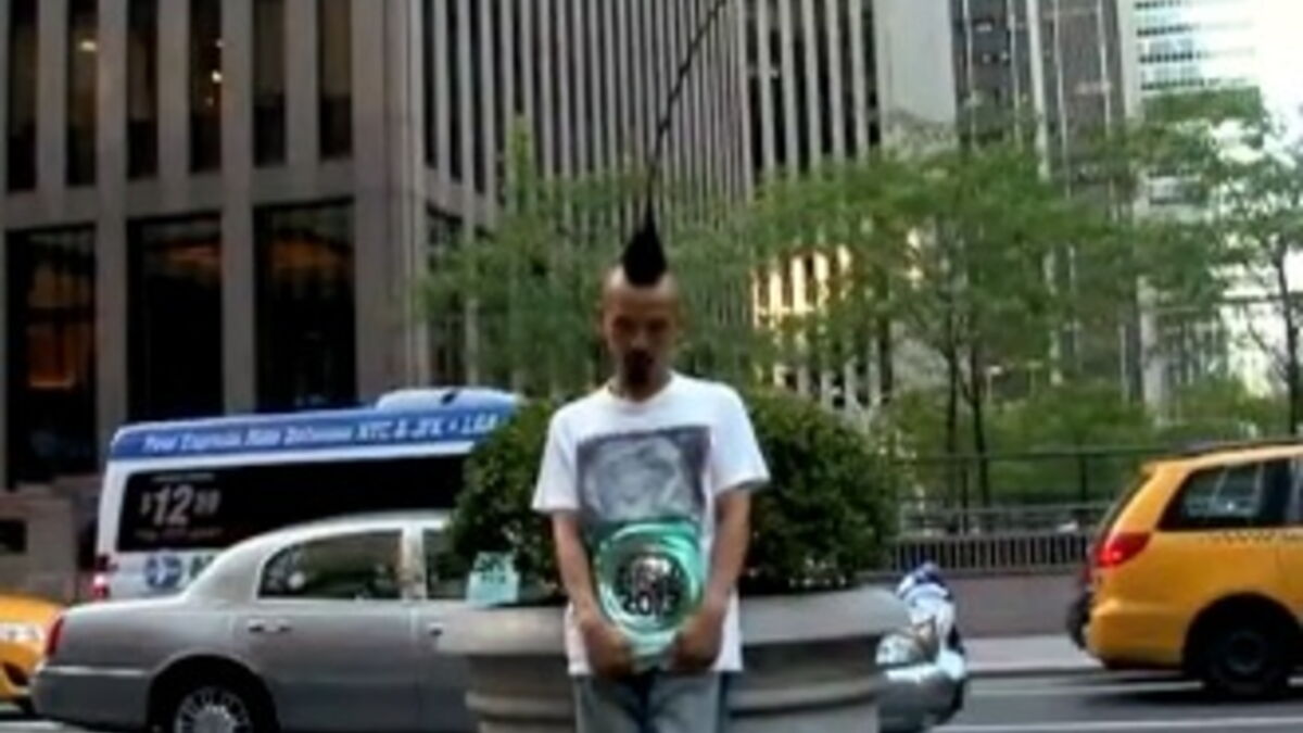 Record : Il a une crête iroquoise de plus d'un mètre