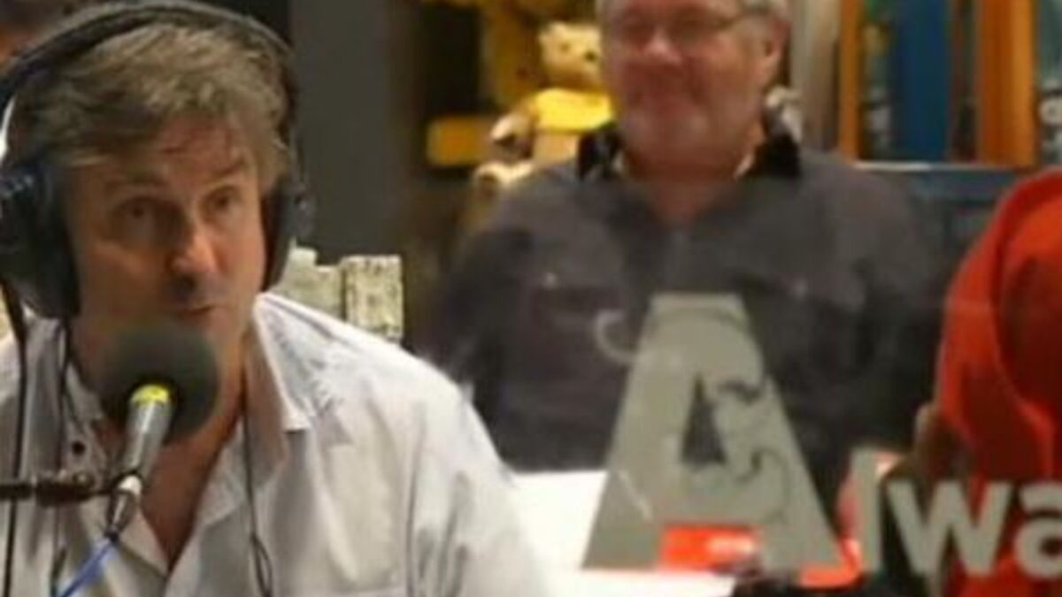 Record: Il réalise l'interview la plus longue du monde