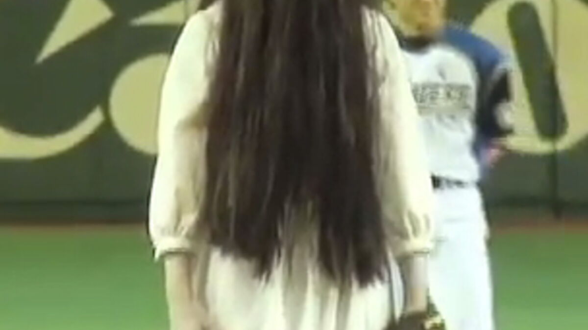 Quand le spectre de The Ring vient taper quelques balles sur un terrain ...