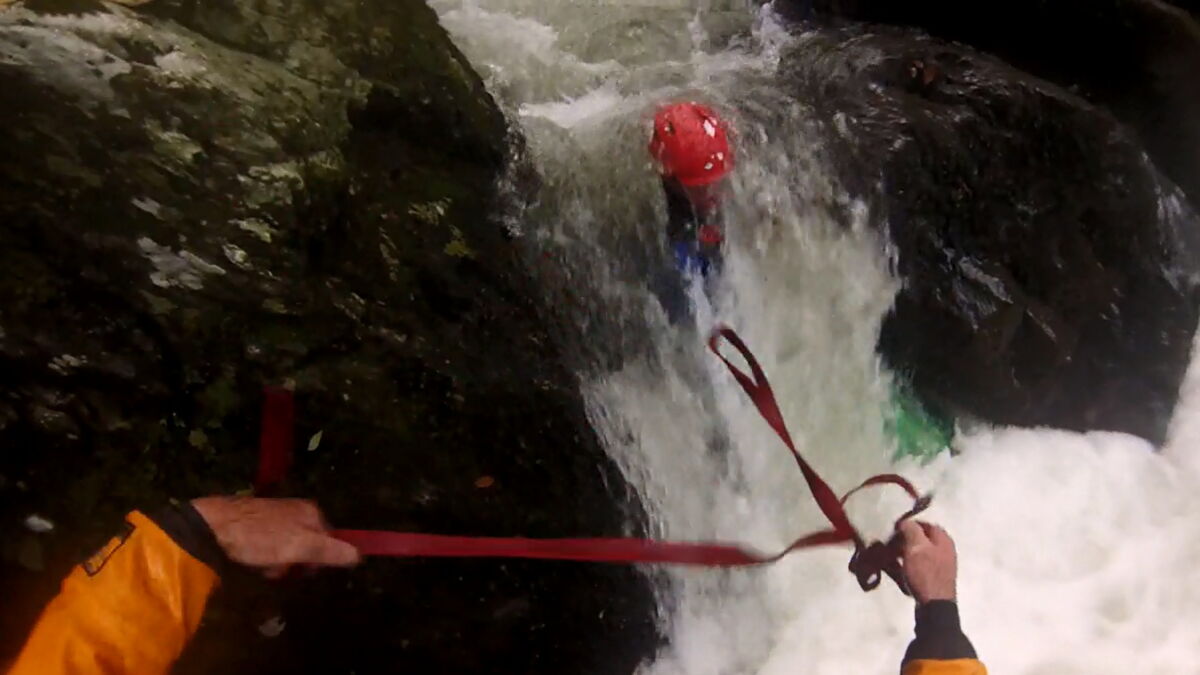 Kayak : Mark Hardingham est sauvé de justesse de la noyade