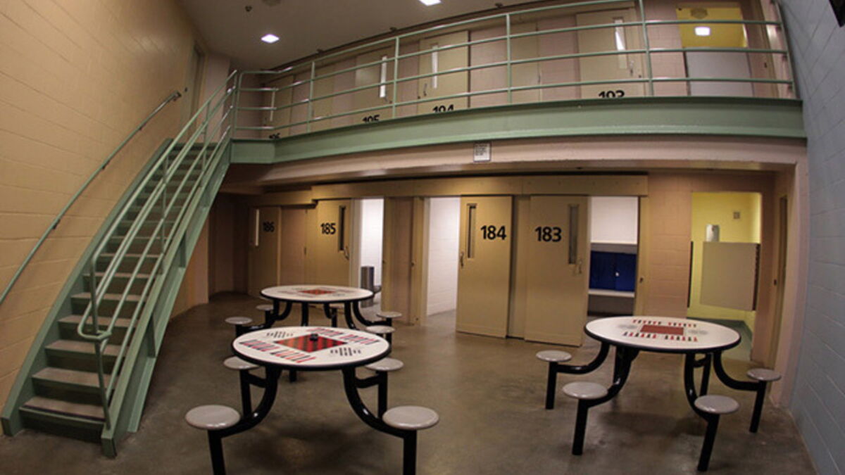 Californie : Une prison propose des cellules tout confort pour ses ...