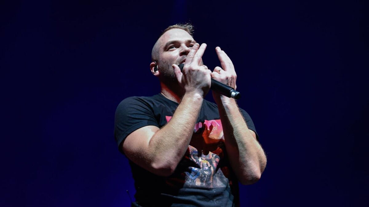 Jul aura bientôt vendu autant de disques que MC Solaar