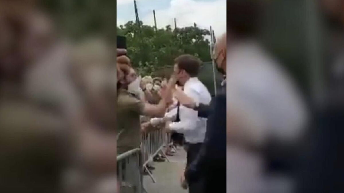 Emmanuel Macron giflé lors d'un déplacement dans la Drôme