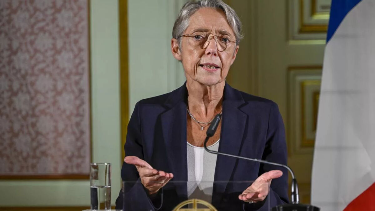 Âge légal de départ, date d'application... Elisabeth Borne détaille le ...