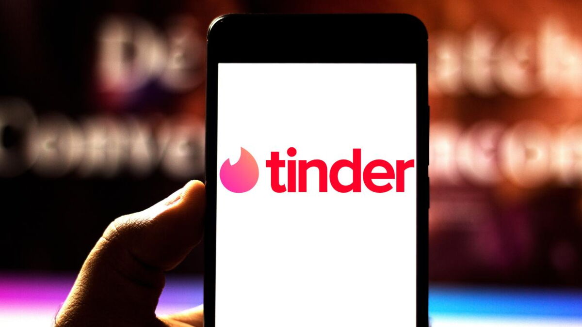 Tinder : l'application de rencontre lance sa propre série interactive