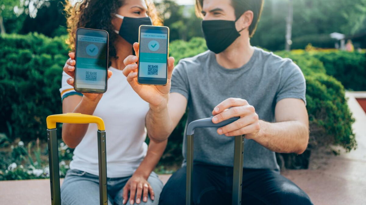 Covid-19 : le gouvernement prépare un projet de pass sanitaire local