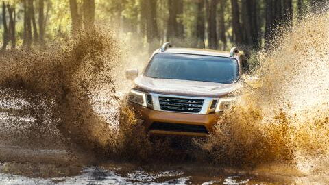 Découvrez pourquoi ce 4x4 a six roues