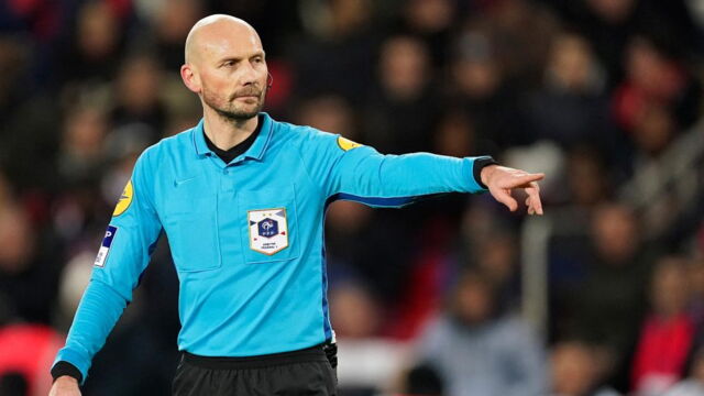 Élections municipales : l'arbitre de Ligue 1 Antony Gautier élu maire ...