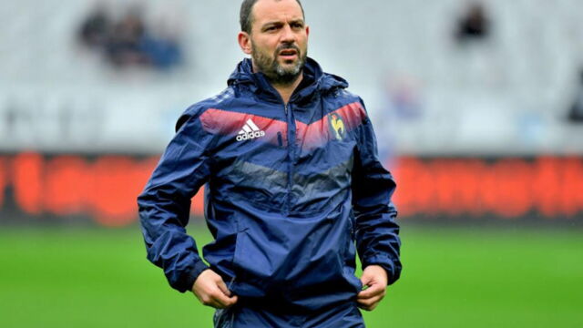 Que devient Jean-Baptiste Elissalde, l'ancien demi d'ouverture du XV de France