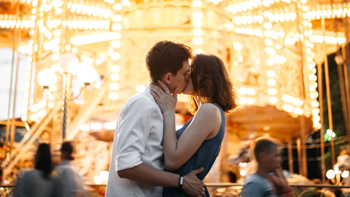 Crashkurs: Dank diesem Tutorial werden deine Küsse zum Volltreffer!