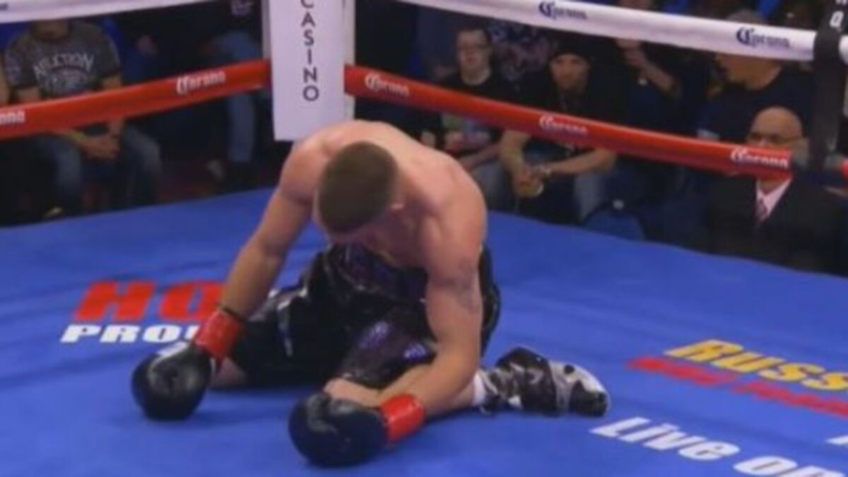 Justin DeLoach liefert den legendärsten K.o. des Jahres 2016 gegen ...