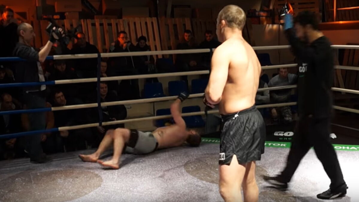 Ein „Kiai“-Meister misst sich gegen einen MMA-Kämpfer: Das Duell endet ...