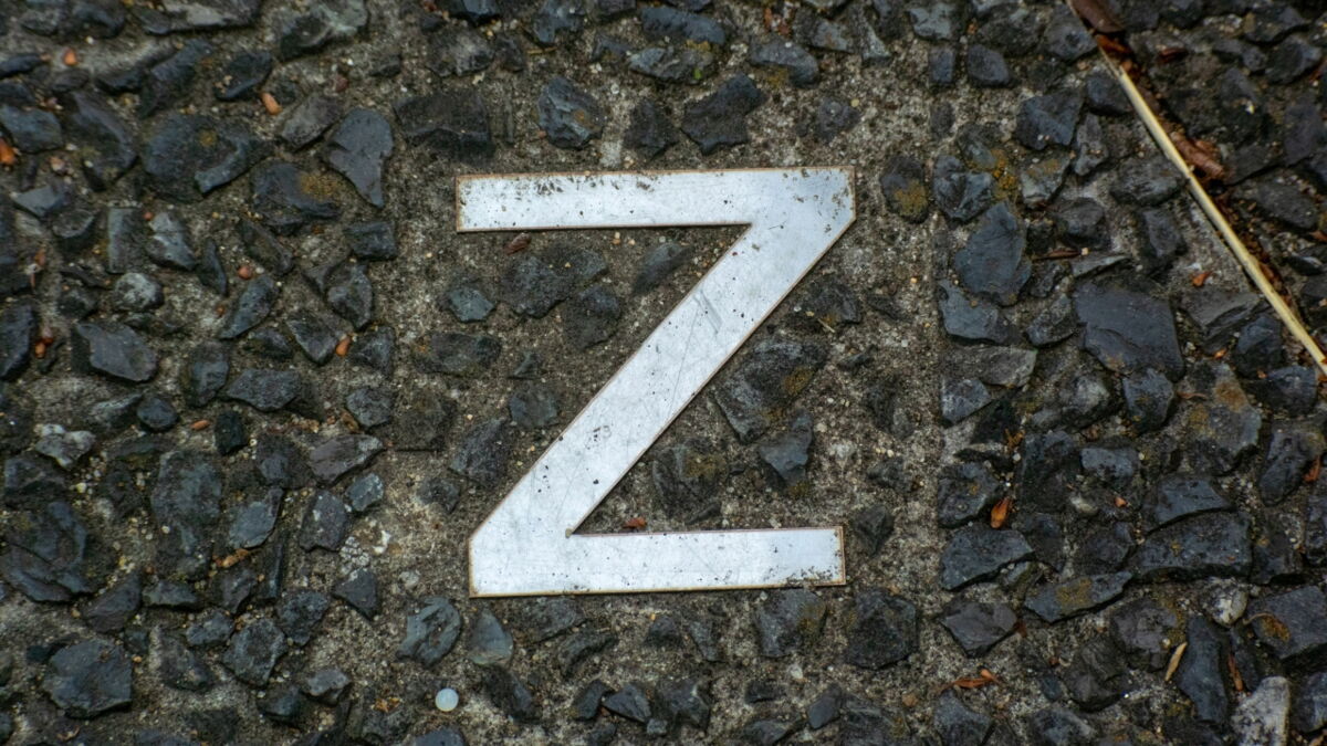 "Z": Das steckt hinter dem ominösen Zeichen, das derzeit russische ...