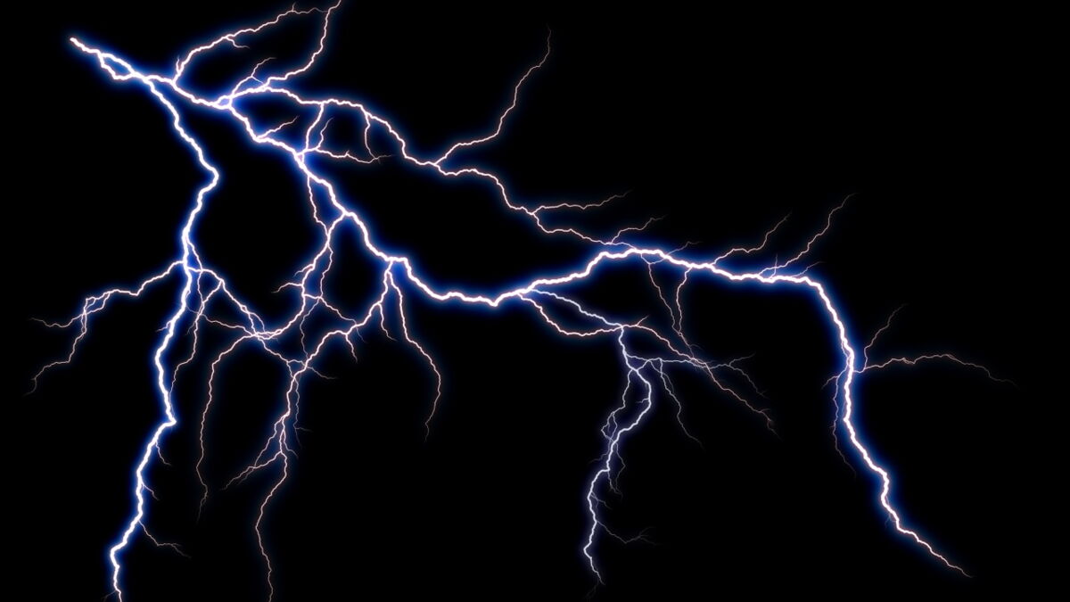 Unglaubliche Entdeckung: Wie Lastertechnik uns beim Schutz gegen Blitze ...