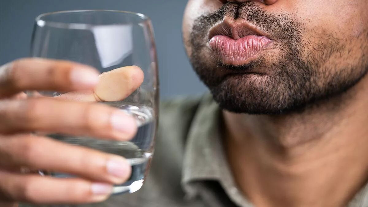 Gurgeln Mit Salzwasser Hilft Das Hausmittel Gegen Covid 19 