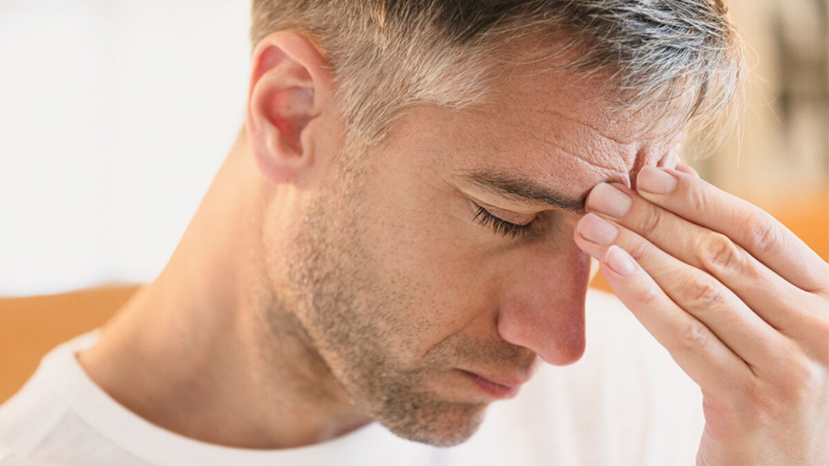 Kopfschmerzen und Gereiztheit: Diese Symptome deuten auf einen ...