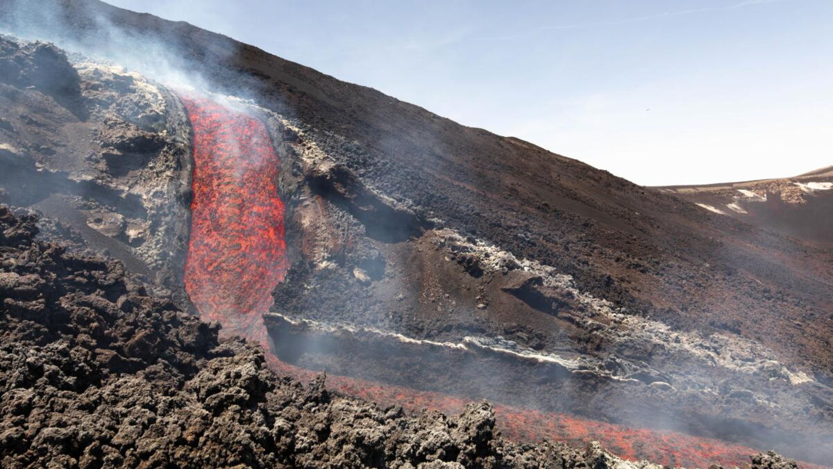 Der größte und aktivste Vulkan Russlands könnte voraussichtlich jeden ...