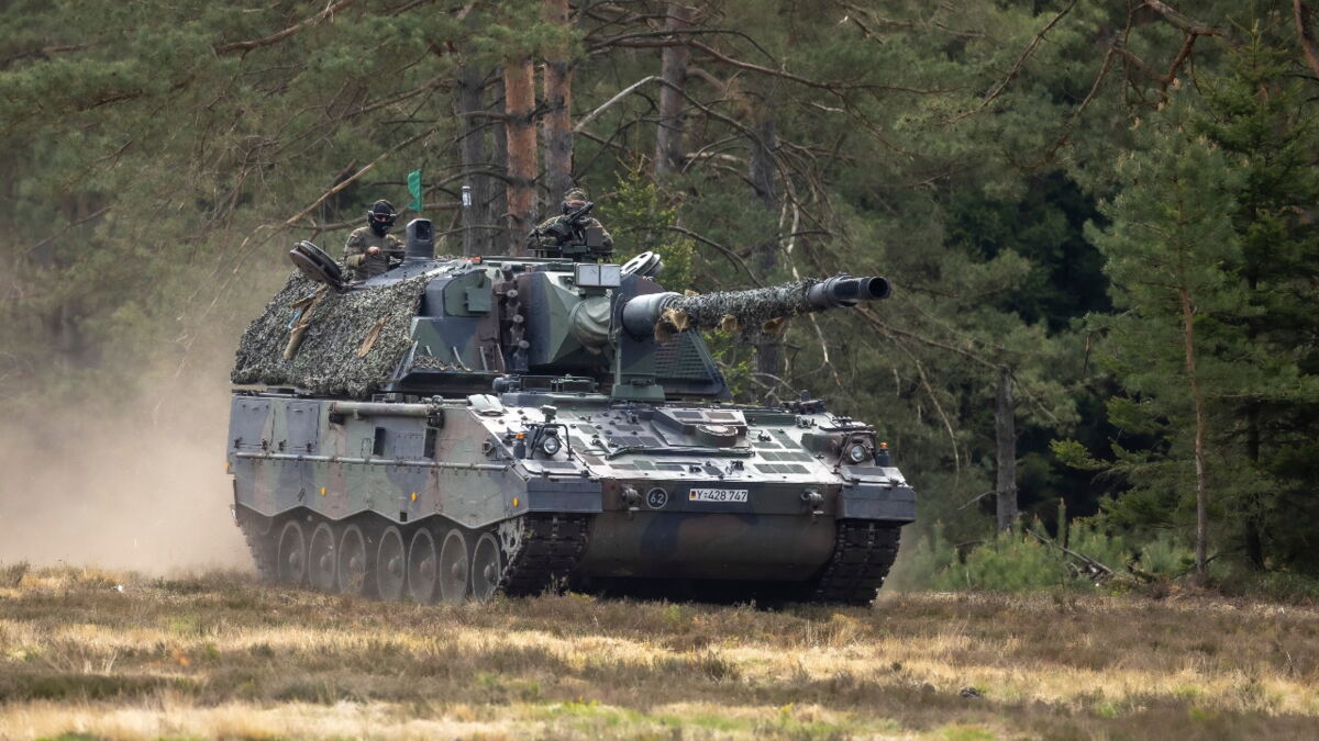 Modernstes Geschütz der Welt: Was können die deutschen Panzerhaubitzen ...